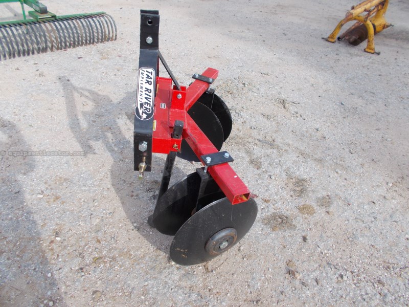 Tar River New 3pt Double disc adjustable bedder row maker hi Disk ...