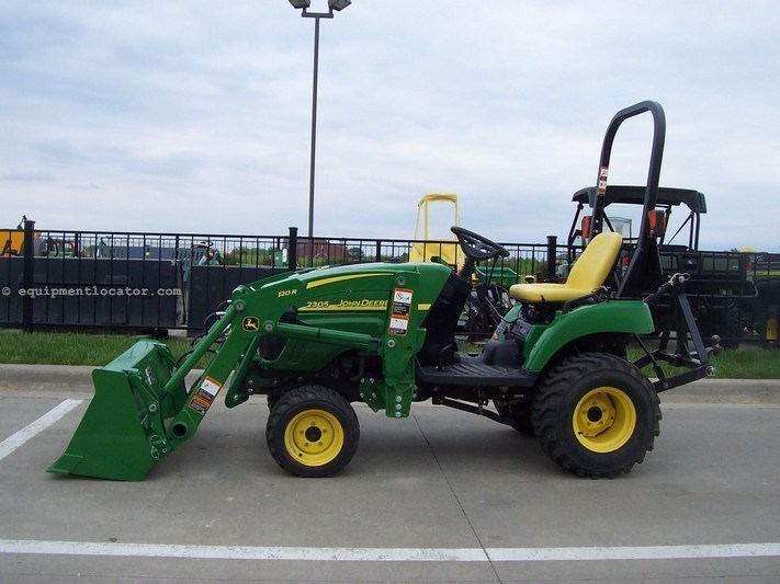 John Deere 200CX Front End Loader Attachment For Sale in North Liberty Iowa
